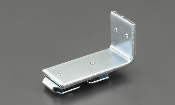 材質：スチールサイズ：74×32×43.7(H)mm取付穴径：φ4.2mm壁面取付用EA970GD-8楽天 JP店　