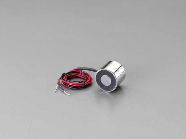 DC24Vでホールド(吸着)する電磁マグネット材質：スチール(ニッケルメッキ)製造工程の工作物保持に。最大吸着力：53Nサイズ(mm)：φ20×18電圧/電流：DC24V/100mA背面ねじ径：M4(深10mm)×1、 M3(深5mm)×3...