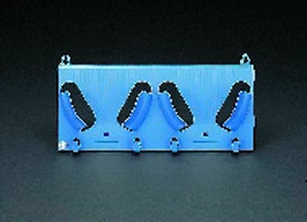 サイズ：550(W)×120(D)×240(H)mm重量：約500g材質：再生ポリプロピレン連結可能人数や場所に合わせて連結できます。ヘルメットの形を問わず収納できます。上部のだるま孔で釘やフックに取付可能付属品：取付ねじ入数：2個掛け用×...