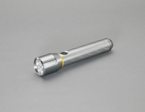 付属：単3×6個使用電池：単3×6個(付属)照射距離：230m(強)耐衝撃性能：1m電池寿命(時間)：強：4、弱：19明るさ：強：1300ルーメン、弱：220ルーメン重量：280g(本体のみ)サイズ：φ43×227mm材質：アルミ頑丈な構造...