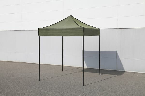 使用時サイズ(収納時サイズ)：2000(W)×2000(D)×3000(H)mm (280×280×1500mm)重量(kg)：15.8材質：フレーム：スチール テント：ポリエステル(420デニール)＋裏面PVC加工支柱幅：31×31(内部...