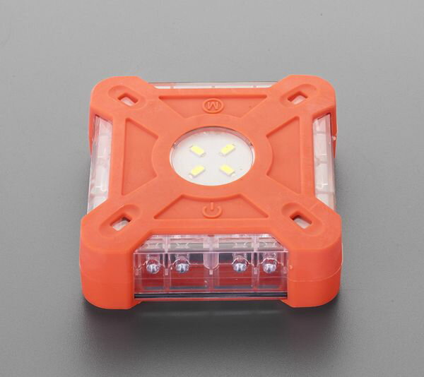 連続使用時間：回転時：9時間 点滅時：9時間電源：単4電池×3本(別売)光源：赤色LED球16灯 白色LED球4灯材質：赤色部分：TPR100% 透明部分：PC100%強力マグネット・吊り下げ用フック付車に踏まれても壊れにくい設計(約2tま...