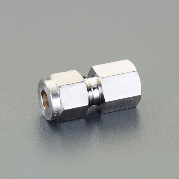 材質：ボデー：SUS316 フロントフェルール：SUS316 バックフェルール：SUS316使用流体：水・油・ガス・化学薬品使用温度：-196〜360℃ねじサイズ：G1/4”チューブ外径：3/8”カップルロックRoHS指令相当品使用圧力はチ...