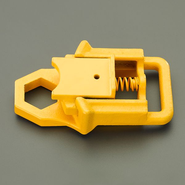 重量：2kg全長：180mm六角対辺：38mm固まったキャップナットを取り除きます。ナットを外すときに手や足を使う必要がないので、怪我のリスクを軽減します。タイヤを倒して作業する必要がないので、背中を痛めることがありません。滑りにくい構造で...