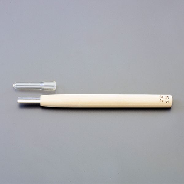 全長：212mm刃幅：15mm形状：丸型材質：刃：安来鋼 柄：朴入数：1本EA588MA-15楽天 JP店　