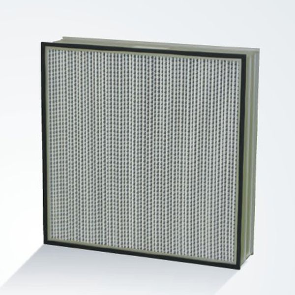 サイズ(幅×長さ)：305×305mm厚さ：150mm定格風量：3.8(m3/min)材質：フレーム：アルミニウム、合板 ろ材：ガラス繊維 セパレータ：アルミニウム シール剤：特殊接着剤 パッキン：合成ゴム重量：2.3kg標準的なHEPAフ...