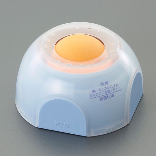 メーカー：プラス（PLUS）型番：KM-600サイズ：74×74×41mm材質：容器：ポリスチレンカラー：ライトブルーボールを回すだけで適量の水が付きます。本体に抗菌剤配合の素材を使用しているため一般的な環境で発生するカビや細菌類の増殖を抑...