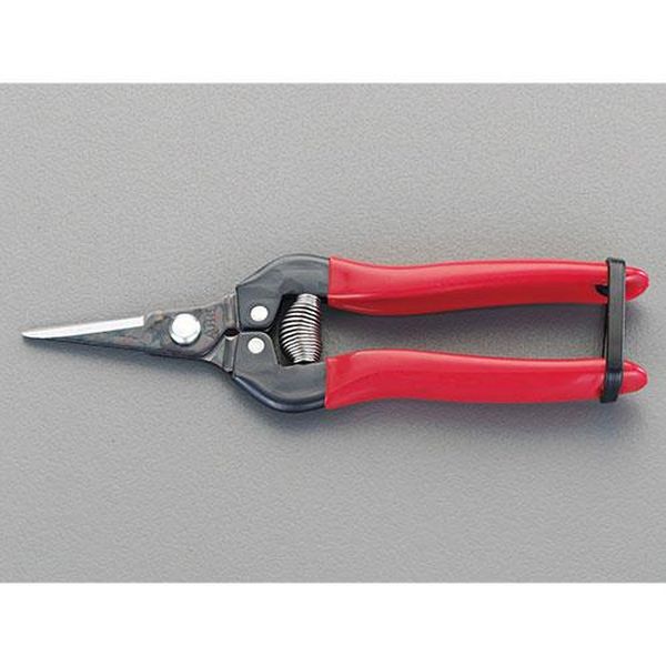 ●全長…175mm●刃長…34mm●材質…刃部：高炭素刃物鋼柄：板金＋ビニールコーティング●重量…105g●切断目安…6mm(茎)●ショートタイプの刃長●安全ストッパー付●デリケ—トな果物を傷めることなく確実に採収できるよう、より専門的に機...