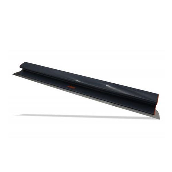 ●刃材質…ステンレス●刃幅…1000mm●刃厚…0.3mm●重量…1400g●全長…130mm●なめらかで空気が入りにくいので、コーティングやテーピング工事に便利です。●コンパウンドの使用量を少なくし、ほとんど粉がでません。●刃先が丸みを帯...