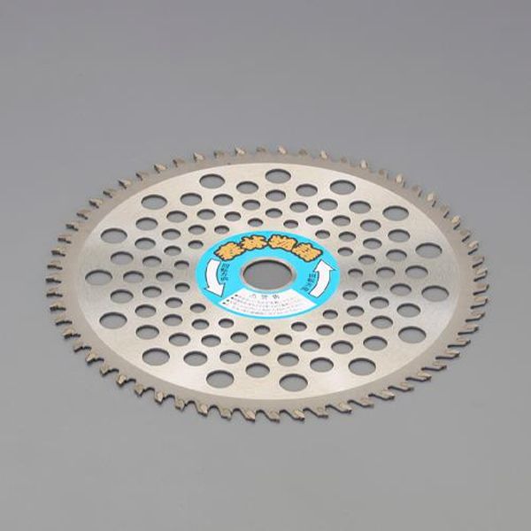 ●直径(mm)…255●山数…64●用途…笹、竹、雑木（直径50mm程度）●刃厚…1.25mm●穴径…25.4mm●最強斜め埋込み式で強い●メッシュ窓採用で20%軽量（メーカー比）●千鳥刃で切味抜群●千鳥刃：木工用チップソーのようにチップを...