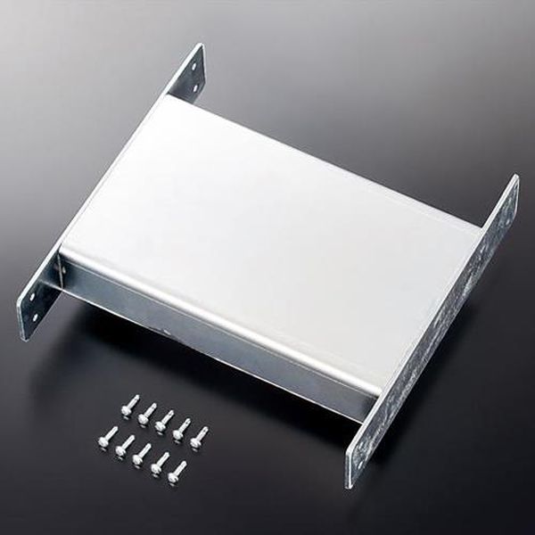●サイズ…250(W)×250(D)×50(H)mm●取付穴間サイズ…25mm●材質…炭素鋼（防錆メッキ）●付属品…ドリルねじφ4×16mm (10本)●固定箇所1カ所分●軽量鉄骨用EA951EL-552楽天 JP店