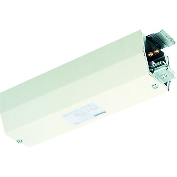 ・電源を本体の端末から引き込む場合に使用します。・定格：3P100A300V・E付+2P20A300V・E付・長さ(mm)：250・色：クリームグレイ・生産国 日本・JANコード 4547441742176・質量 1.100kg・コード：8...