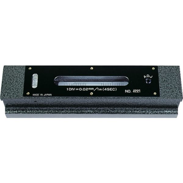 ・主気泡管の目盛誤差は2目盛以内です。・主に工作機械などの水平出しに適しています。・長さ(mm)：200・幅(mm)：48・厚さ(mm)：45・感度(mm)：0.02・平面度(μm)：10・精度：2目盛以内・生産国 日本・JANコード 49...