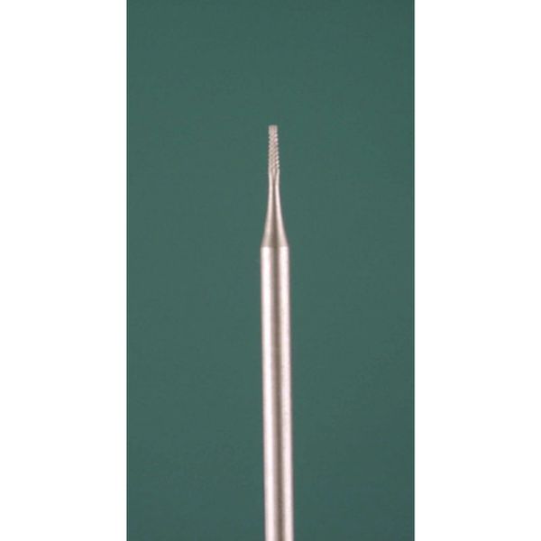 ・刃こぼれが起こりにくい高靭性素材を使用しています。・貴金属、銅、樹脂等の切削加工に最適です。・樹脂、ゴム、アルミニウム、銅に。・形状：ストレートチップブレーカーカット・刃径(mm)：0.8・刃長(mm)：3.6・軸径(mm)：2.34・最...