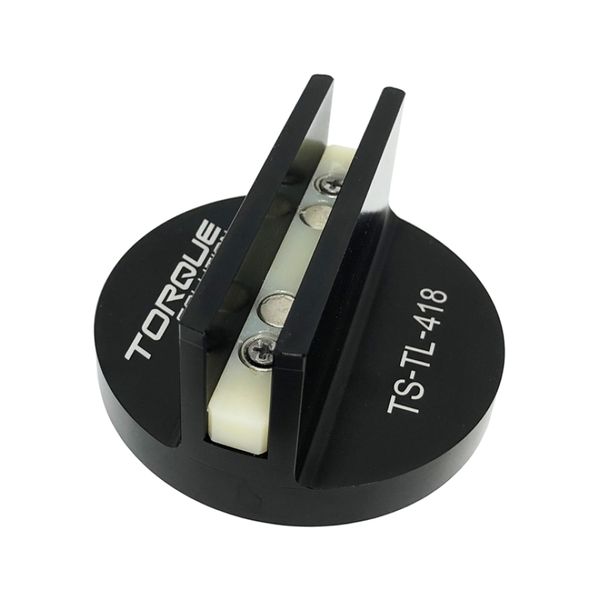 Torque Solution ユニバーサルウェルドジャックパッドメーカー：Torque Solutionメーカー品番：TS-TL-418・掲載画像は、カタログより抜粋した参考画像となっております。ご不安な場合は、メーカーサイトでのご確認を...