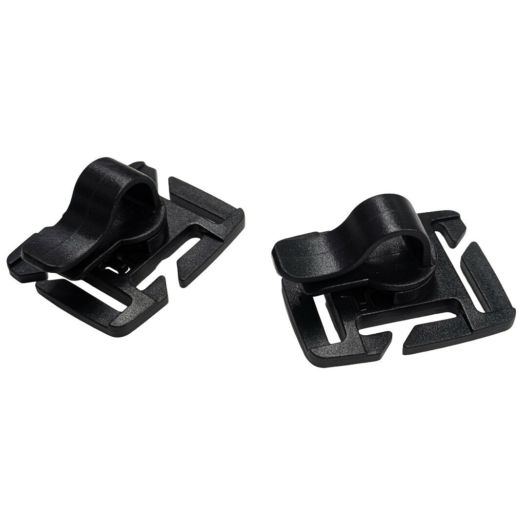 ハイドレーションチューブクリップ 2個セット 商品説明 【角度調整できる回転式クリップ】 クリップ部分は最大360°まで回転可能で、使いやすい方向に調整できます。 【工具不要の簡単着脱】 特別な取り付け工具は不要。バックパックのストラップに...