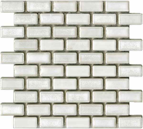 材質　B-1磁器質　施釉タイル　表紙貼り　寒冷地対応　 用途、内外装の床、壁に対 サイズ 1ピース　27．5×12．5×7ミリ 1シート　300×300×7ミリ 1平米＝11.5シート必要です。 1ケース　20シート入り　22kg/箱 2種...