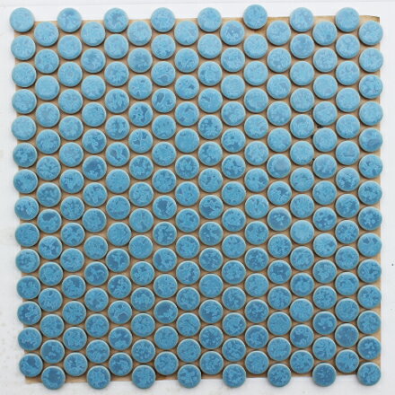 材質　磁器質（B1)、施釉、表紙貼り（14粒×16粒） 用途　内装の壁に対応、寒冷地対応 タイル寸法　Φ19×厚み＝6ミリ ユニットタイル寸法　295×292ミリ 1平米　11.6シート必要です 1ケース　22シート/20kg 美濃焼タイル...