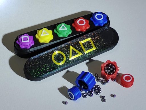 【コンギ韓国おもちゃ】これですストーンキャッチゲーム、耐久性のある素材で作られており、再利用可能なので、何時間も楽しいゲーム体験を保証します。ゲームが開始されたら、5面のゴングを地面に投げます。銅鑼を手に取り、空中に投げます。ゴングが空中に...