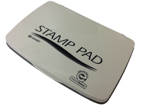 【本体サイズ】111x78x16mm 【盤面サイズ】55mmx90mm 【インク】油性顔料系 【インク特徴1】不揮発性・速乾性 【インク特徴2】耐水性・耐光性