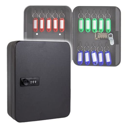 コンパクトサイズで多くの鍵を収納でき、簡単に壁掛けができる錠前式のキーボックスです。 色で分類できるキーホルダー付き。 本体裏側に壁掛け用の穴があり、ネジとコンクリートプラグも付属されているから、壁にも取り付けられます。 カラーブラック