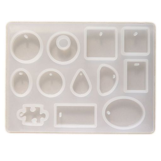 UVレジン、エポキシ樹脂、樹脂粘土などにご利用いただけるシリコンモールドです。 12種類の形が作れます、穴あきタイプなのでネックレスなどのアクセサリーのパーツに最適です。 型全体のサイズ:15.3cmx11.4cmx1cm 仕上がりサイズ(...