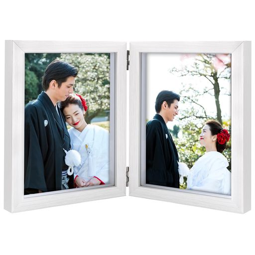 2L2面フォトフレーム:2Lサイズの写真を2枚置くのに適しています。内部の奥行きは10mmポストカードや押し花やアクセサリーなどを飾ってもいいかもです。フォトフレームの厚みは23mmそのまま卓上に直立ことができます。 写真立て材質:額縁は木...