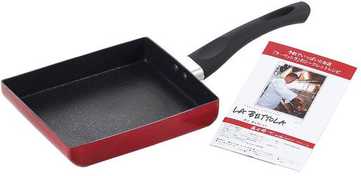 サイズ:約34x15.6x7cm (深さ3cm) 本体重量(kg):0.34 素材・材質:本体/アルミニウム合金 (内面/フッ素樹脂加工、外面/焼付け塗装)、貼底/ステンレス、樹脂部/フェノール樹脂 生産国:中国 玉子焼焼面サイズ:15x18cm
