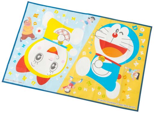 本体サイズ:60x90cm 素材・原材料:ポリエチレン、ポリプロピレン 生産国:台湾 レジャーシート