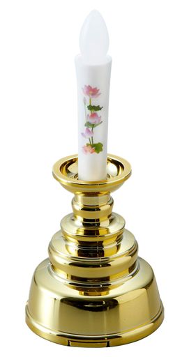 火を使わず電池で点灯するろうそく。 サイズ:約直径4.3x高さ10cm/重量:約17g 使用電池:単5形乾電池x2本(別売) / 電池寿命:アルカリ電池で約60時間(1日15分で約7カ月)、マンガン電池で約30時間(1日15分で約5カ月) ...