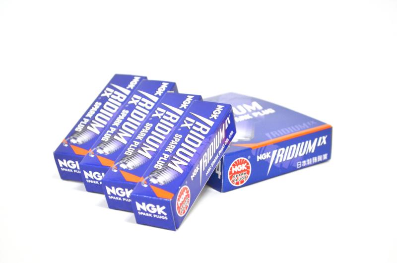 NGK [ 日本特殊陶業 ] イリシ゛ウムフ゜ラク゛[ IRIDIUM IX ]DR8EIX [ 4本セット ]ネジ型 [ STOCK NO. ] 4816 スパークプラグ熱価8