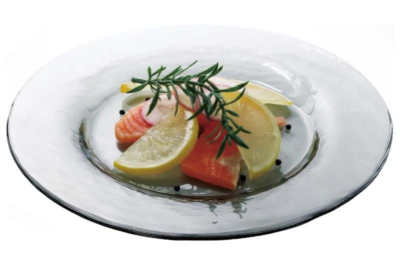 東洋佐々木ガラス 皿 リサイクル プレート 210 大皿 丸皿 器 皿 ガラス皿 食器 46053ESM本体サイズ:約φ21×H1.8cm本体重量:約400g素材・材質:セミレッドクリスタル原産国:日本食洗機対応:不可 ／ 電子レンジ:不可
