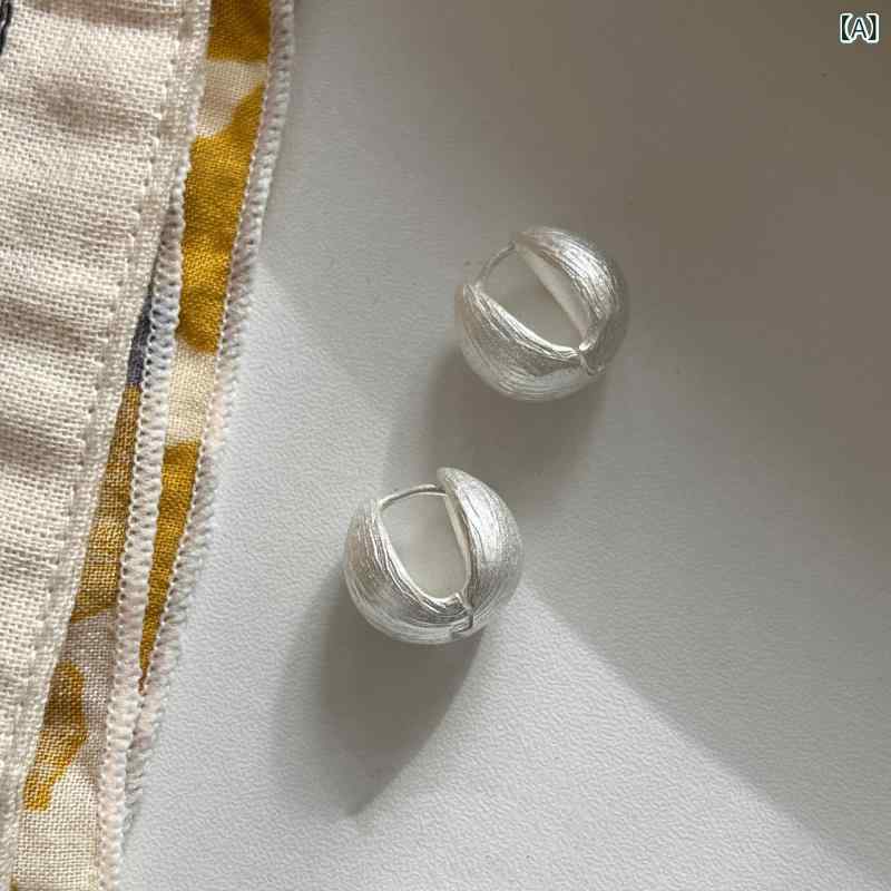 韓国 式の 個性 的な ファッションの レ トロで シンプルな 花 柄の 幾何 学 的な 耳の ボタンの 小さい 大衆の 軽い 豪華な 組み合わせの 高級 感の 冷たい 風の イヤリング材料: 銅商品番号: EH1318ブランド: いいえモ...