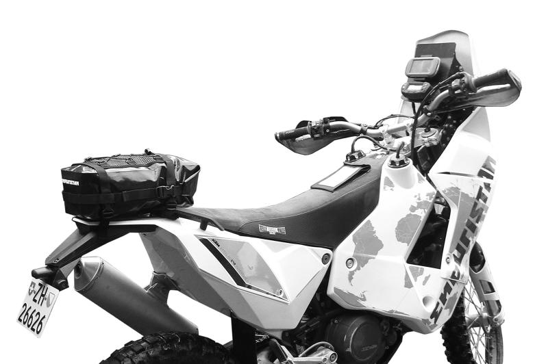 エンデュリスタン XSベースパック オフロード用完全防水防塵防砂バッグ/ENDURISTAN XS BASE PACKサイズ感について：6.5L：雨具や工具に合わせてキャンプで使うランタンやOD缶（ガス缶）なども入ります。12L：6.5Lに...