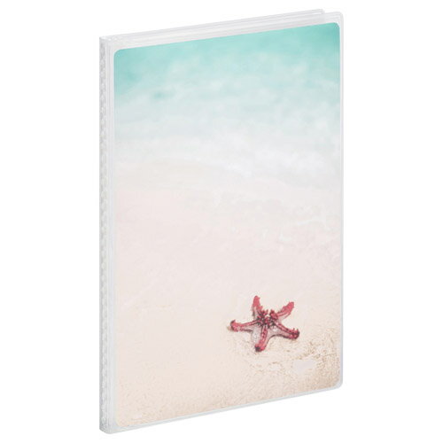 気軽に持ち運べてプレゼントにも最適。高透明フィルムを採用した軽くてコンパクトなフォトアルバム。【商品仕様】仕様:OPP溶着式ポケットアルバム対応写真・プリントサイズ:KGサイズ（W102×H152mm）まで表紙サイズ:約W120×H165×...