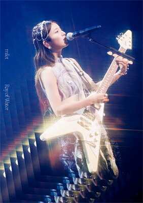 出荷目安の詳細はこちら商品説明日本武道館公演「Ray of Water」待望の映像作品化！日本武道館公演「Ray of Water」が、早くも映像商品「milet Live at Nippon Budokan "Ray of Water"」...