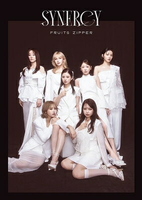 出荷目安の詳細はこちら内容詳細“NEW KAWAII”を体現する7人組アイドルグループ・FRUITS ZIPPERによる4th Anniversary写真集。本作では、彼女たちが愛され続ける理由でもある“KAWAII”を大切にしながらも、そ...