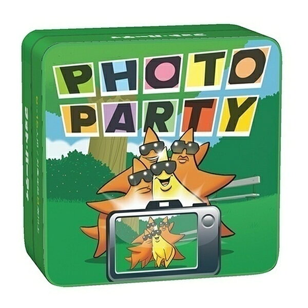 まずカメラを用意してください。みんなの前でイベントカードの課題を読み上げ、どんな写真を撮るかを説明します。その内容は、「空中にいる」ことや、「誰かを持ち上げる」ことや、「特別なポーズをとる」ことなど千差万別。そしてセルフタイマーを使ってシャ...