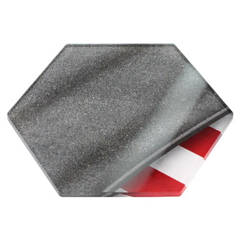 商品の特長ミニヴィネット風の演出厚さ3mmの透明アクリル板にカーボンファイバー風デザインを施したディスプレイパネル。ミニチュア写真やフィギュアの背景に最適。1/64ミニカーに対応トミカやホットウィール、マジョレット、GREENLiGHTなど...