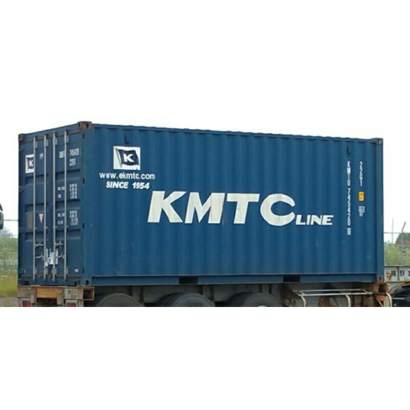 商品紹介803C 1/80 20ft 22G1 KMTC(紺) 2個入【商品紹介】 モデルアイコンのHOゲージ用コンテナ、20ft 22G1 KMTC（紺）(2個入)です。 20ft 22G1 KMTC（紺）コンテナを1/80、16.5mm...