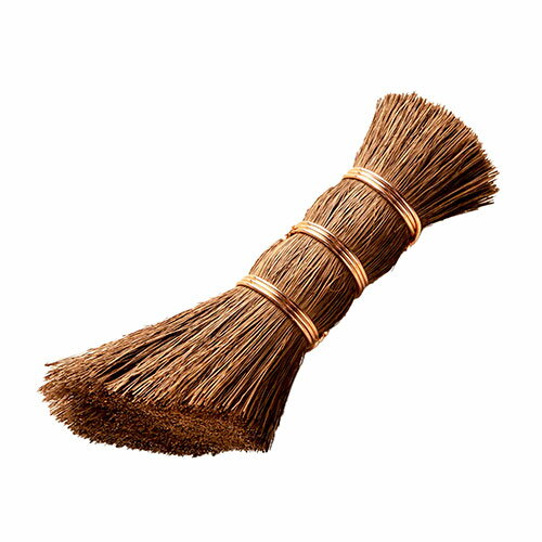 キャッチコピー創意工夫・技巧を凝らした自慢のお掃除小物です。Broom Craftの職人が、熟練の技で一本一本丁寧に仕上げた逸品。お掃除し易いように計算された独自のカットです。特長カレーを作った後など油がこびりついた食器やフライパンを洗う時...