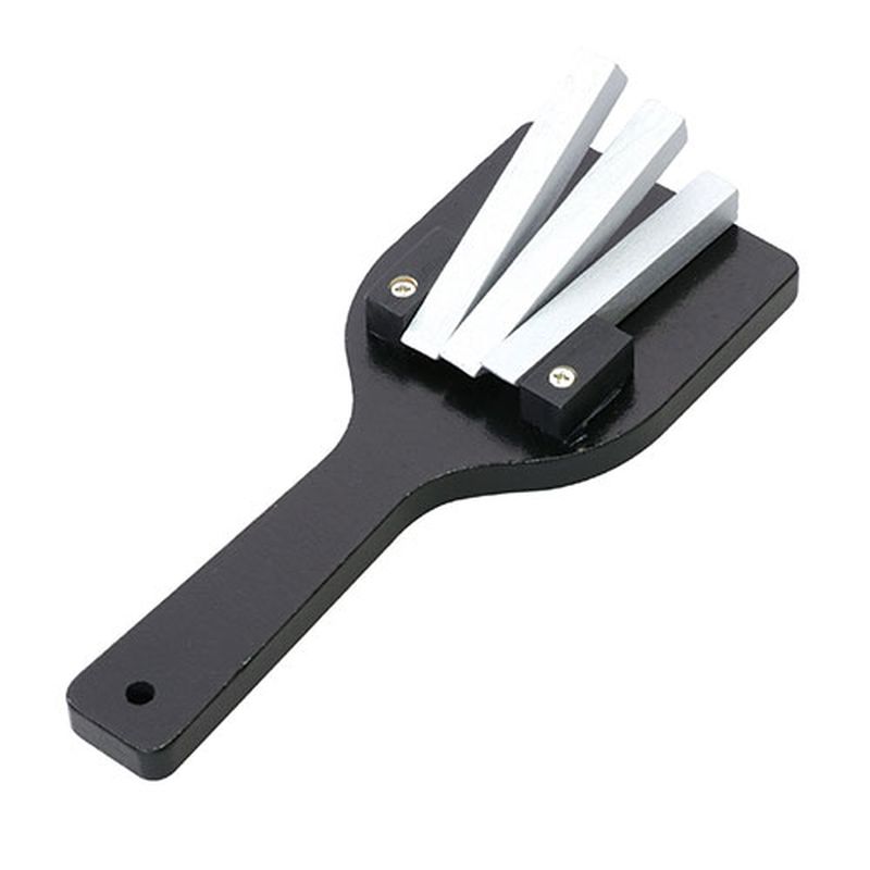 楽しい両面タイプのなるこです。組立済のなるこです。表裏に3連のバチが付き、とてもよくなります。●裏表3連バチ付両面タイプ●すぐに使える着色済※商品は1個入りです。バチがはずれないよう、木ネジで補強しました。商品サイズ(単位mm):170×7...