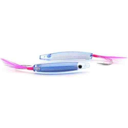 安定した泳ぎを実現するルアー。 低速から高速までの巻き速度に対応 水中からの飛び出しを抑えるエッジ設計 スペック サイズ: 40mm カラー: KVH メーカー品番: SY240KVH