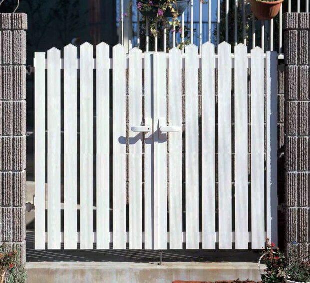 ◎オプション商品◎門扉ストッパー両開用　すき間隠し両開用　すき間隠し 主材料 アルミ形材 商品内容 門扉本体完成品×2枚 錠セット×1セット 門柱×2本 ジャンル：YKK ap・住宅・建材・DIY・日曜大工・取り替え・リフォーム商品画像種類...