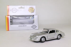 gama 1119; 1964 porsche 911; argent metallise; excellent boxedガマポルシェ※注意※NYからの配送になりますので2週間前後お時間をいただきます。人気の商品は在庫が無い場合がございま...
