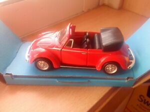 maisto vw beetle 1303 cabriolet 134 to 149 aprox **マイストビートルカブリオレアプロックス※注意※NYからの配送になりますので2週間前後お時間をいただきます。人気の商品は在庫が無い場合がござ...