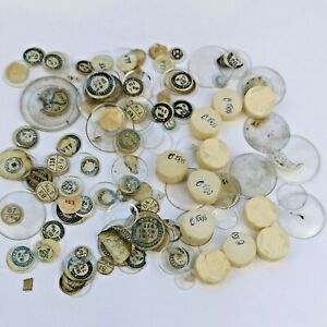 selection of small sized vintage watch glass crystals parts for watchmakers d2メーカーヴィンテージガラス※注意※NYからの配送になりますので2週間前後お時間をいた...
