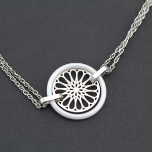 18k white gold gf 25mm white ceramic hoop filigree flower bracelet chain 20cm18kホワイトgf 25mmブレスレットチェーン20cm※注意※NYからの配送になりま...