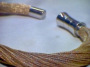 braccialetto, sy seta ros oro con chiusura magnetica ブレスレットシルクゴールド※注意※NYからの配送になりますので2週間前後お時間をいただきます。人気の商品は在庫が無い場合がございます。...