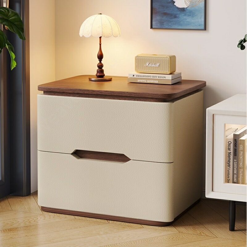 商品情報 商品名 ナイトテーブル 商品番号 sbniao-btable-001 生産国 中国 組立状態 完成品 素材 合成皮革 天然木 サイズ(約) 商品サイズ： ・幅50x奥行40x高さ50cm ポイント ◆商品説明 ■POINT1　すぐ...